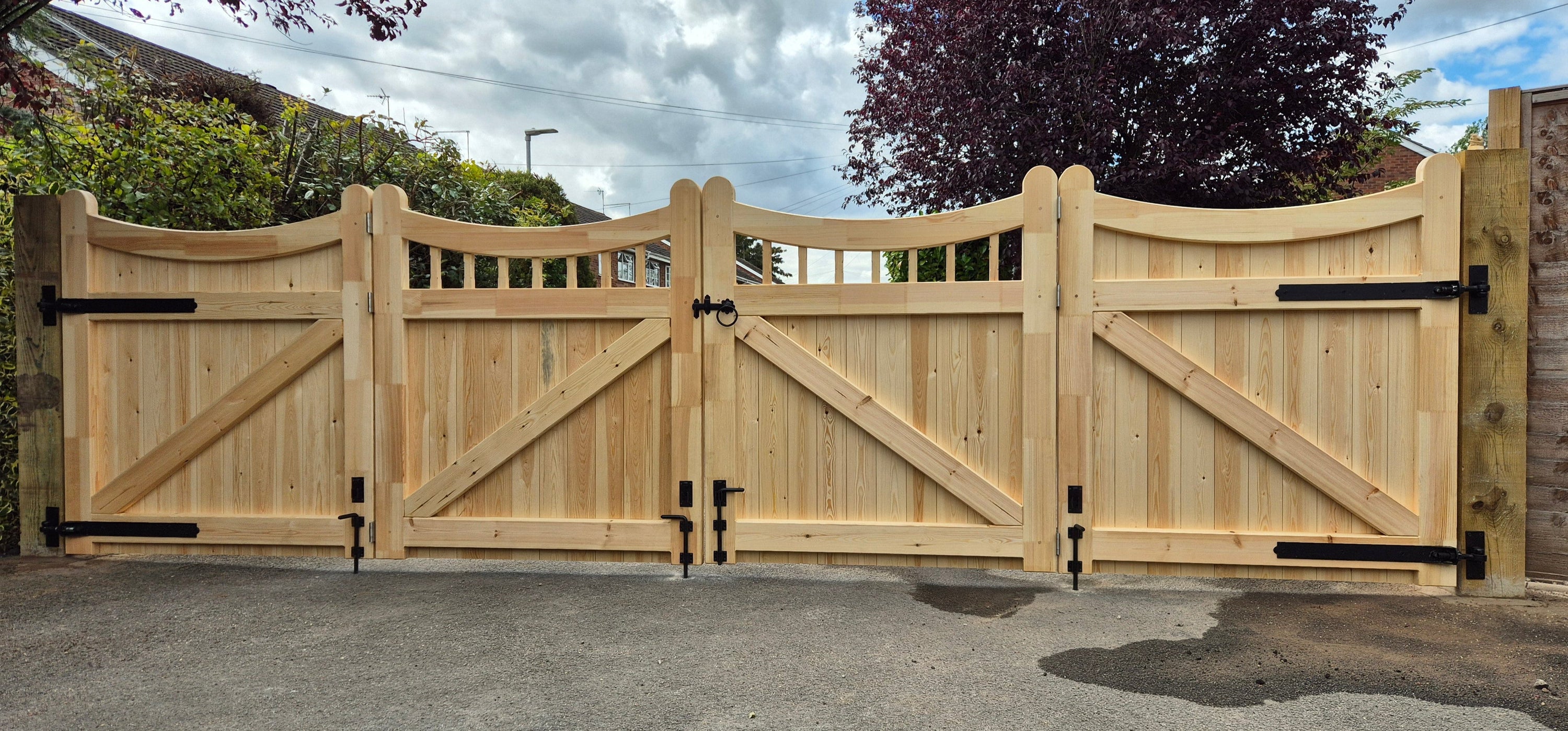 Wooden Gates Made to Measure – Made to Measure Wooden Gates